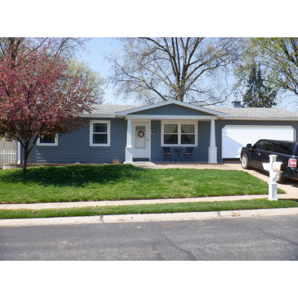 James Hardie Boothbay Blue - House Exterior - St Louis - by Siding ...