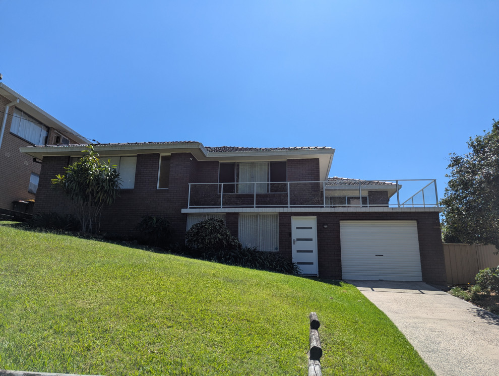 Colorbond roof colour to suit 50yo dark brown brick home? | Houzz AU