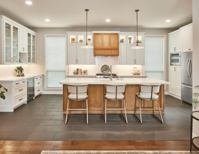 A Kitchen Worth Waiting For l Plano75093 - Traditional - Kitchen ...