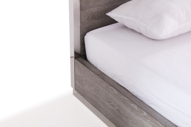 Modrest Arlene Grey Elm and Stainless Steel Canopy Eastern King Bed ...