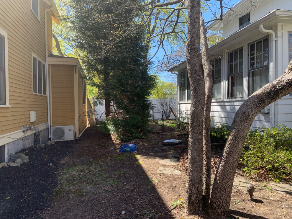 help screen this bizarre trim job