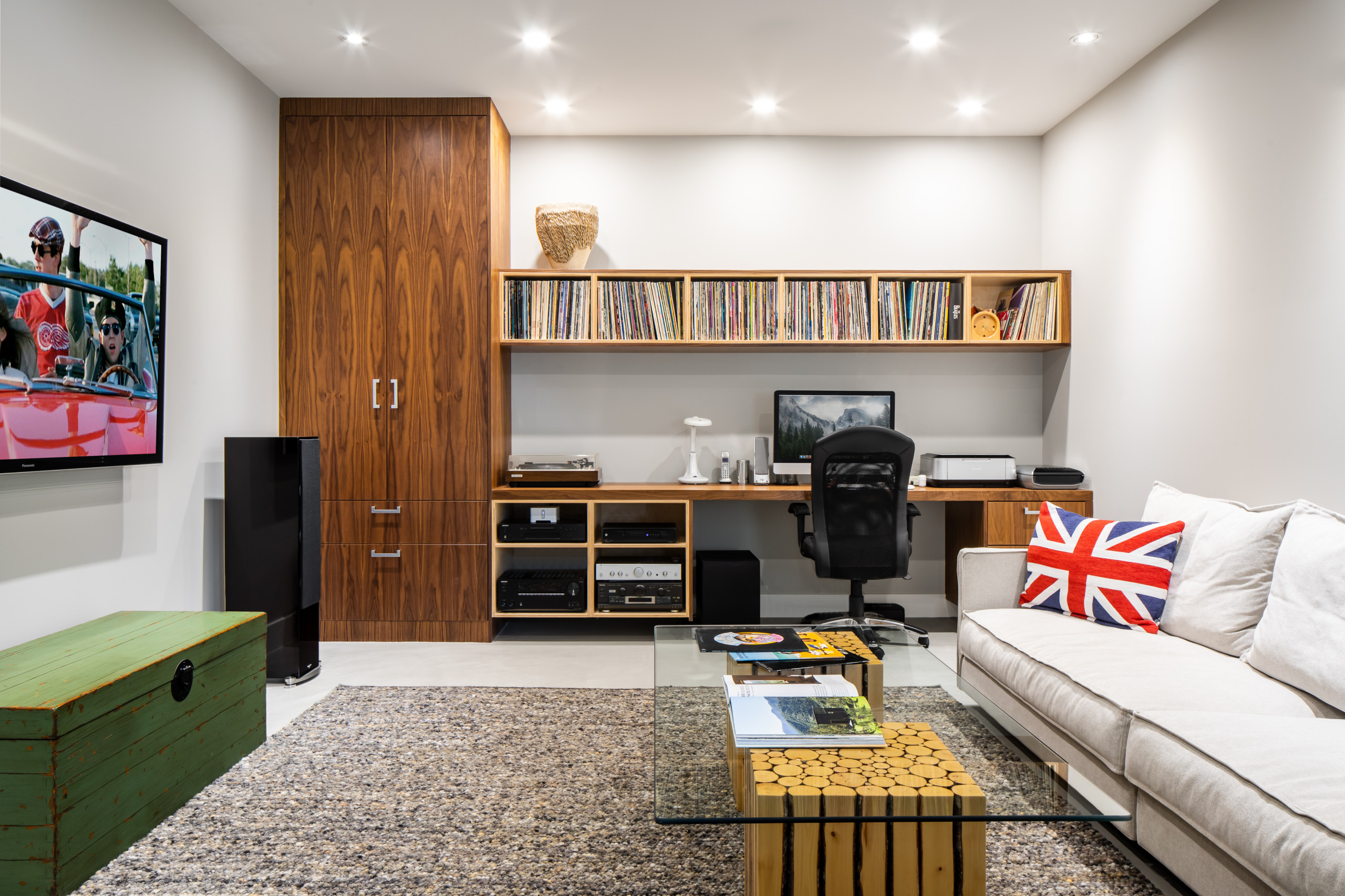 7-Day Plan: Get a Spotless, Beautifully Organized Home Office