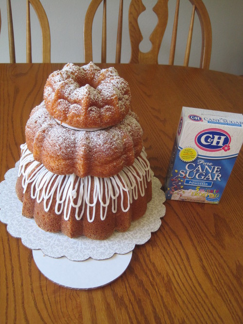 Tiered/Stacked Bundt Cakes - Using Dowels