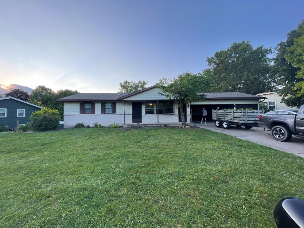 1980 Ranch Home Exterior - Help!