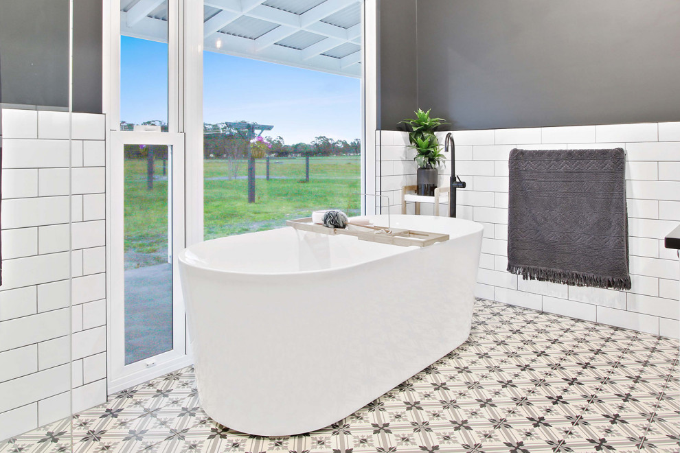The Farm House - Farmhouse - Bathroom - Melbourne - by Blay Builders ...
