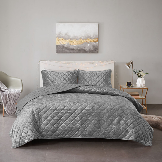 Intelligent Design Felicia Velvet Quilt Set, Grey - Transitional ...