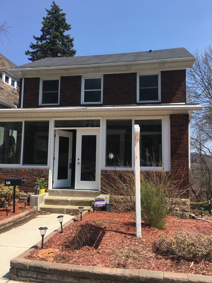 trim on brick house?