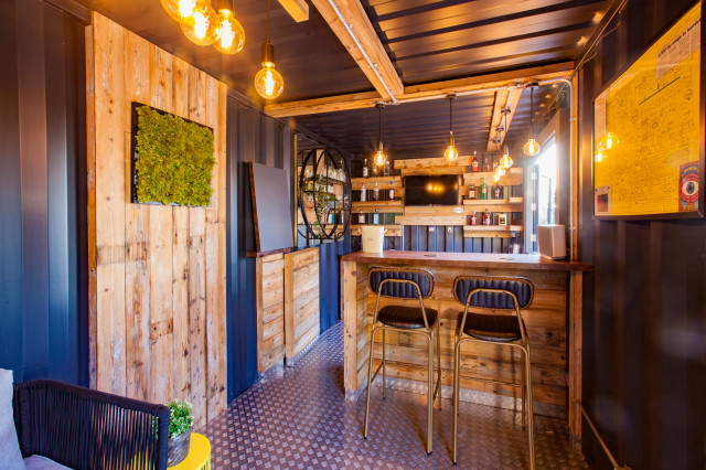 The Container Bar Garden - Contemporary - Garden - Hampshire - by Simon ...