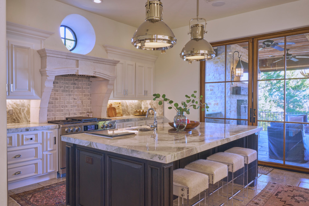 The Lakeside Graystone - Mediterranean - Kitchen - Austin - by Ceci ...