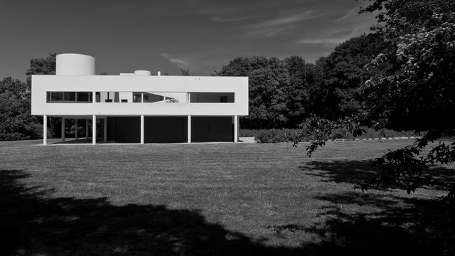 Iconic Architecture: 10 Homes You Must See