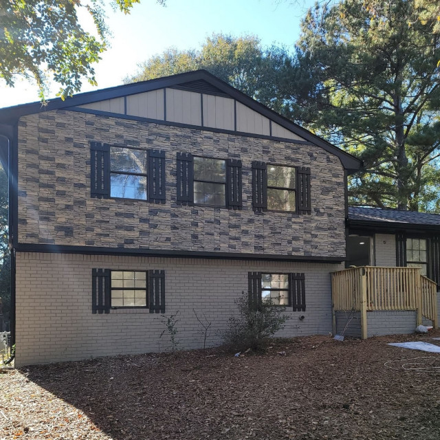 DIY Second Story Siding Using Northern Slate Stacked Stone - House ...