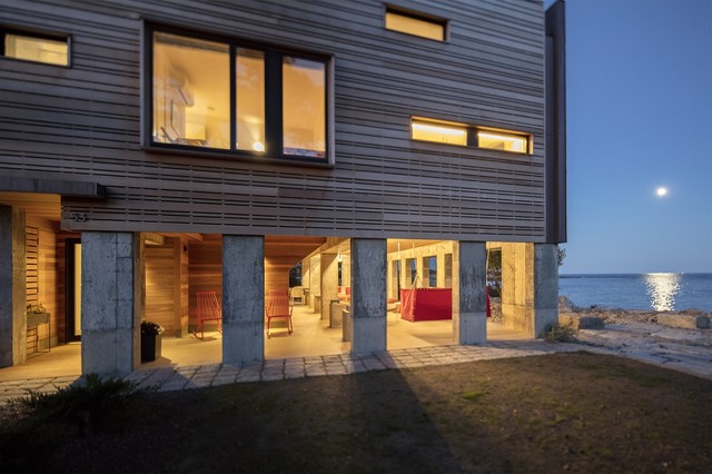 A Seaside Home Clad in Copper and Cedar