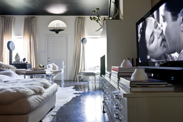 The New Nostalgia: History With a Kick