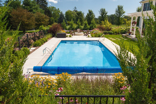 Traditional Pool & Landscape - Cedarburg - Traditional - Pool ...