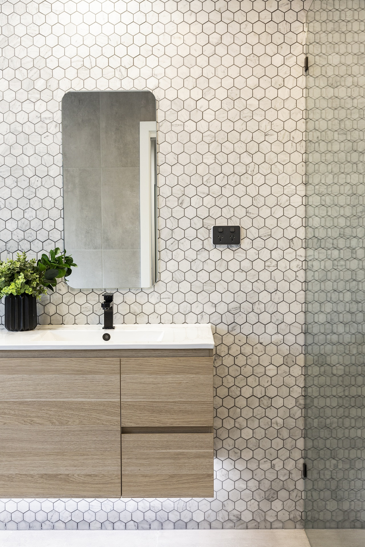 9 Perfect Colour and Material Schemes for Bathrooms | Houzz AU