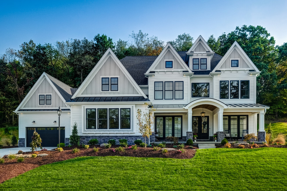 Austin Model Home built by Infinity Custom Homes - Landhausstil ...