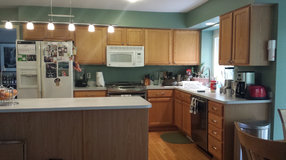 Kitchen Remodel Advice - On Soffits and Range Hoods and Microwaves...