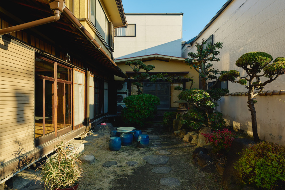 ランナー仲間と夕方にくつろぐ庭 - Japanese Modern - Landscape - Kobe - by G-FLAT株式会社 ...