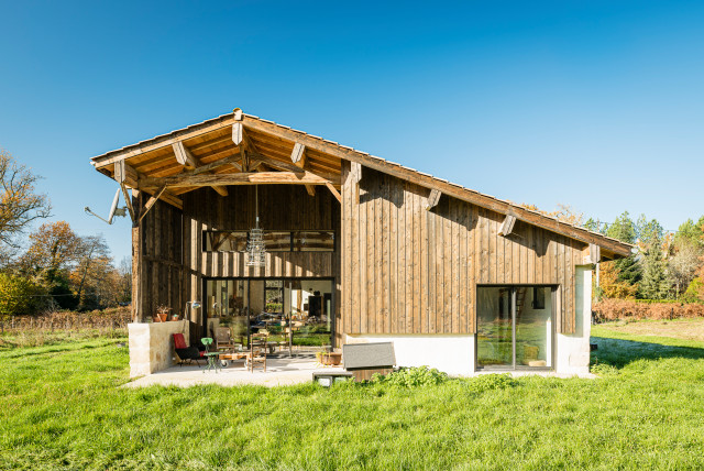 Before & After: Renovating an Abandoned French Barn | Houzz AU