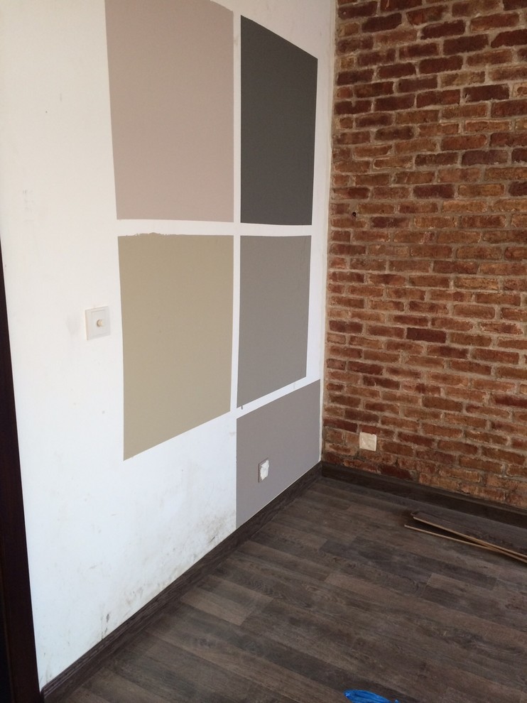 Wall color next to brick wall
