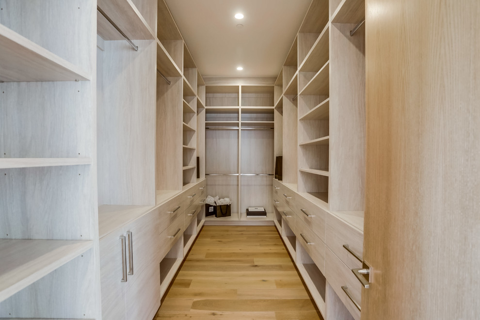 Custom home build - Contemporary - Los Angeles - by Metro Builders and ...