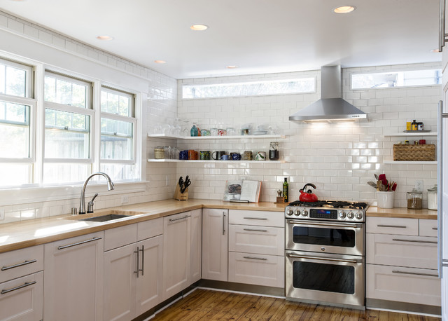 Better Circulation for a Family Kitchen and Bathroom