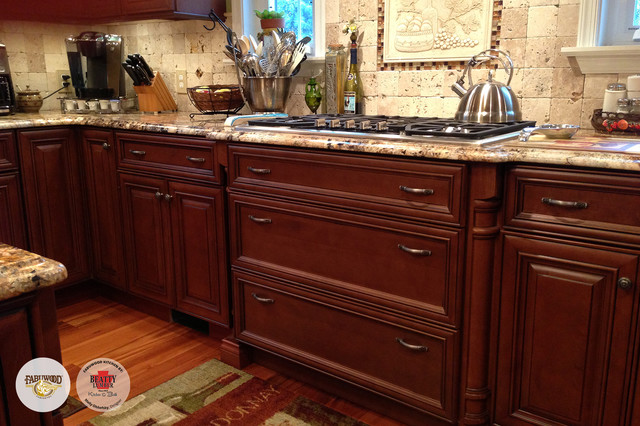 Fabuwood Kitchens built by Beatty Lumber & Millwork Co. - Eclectic ...
