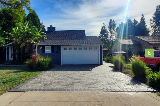 Driveway Remodel using Angelus Courtyard Pavers - Contemporary - Los ...