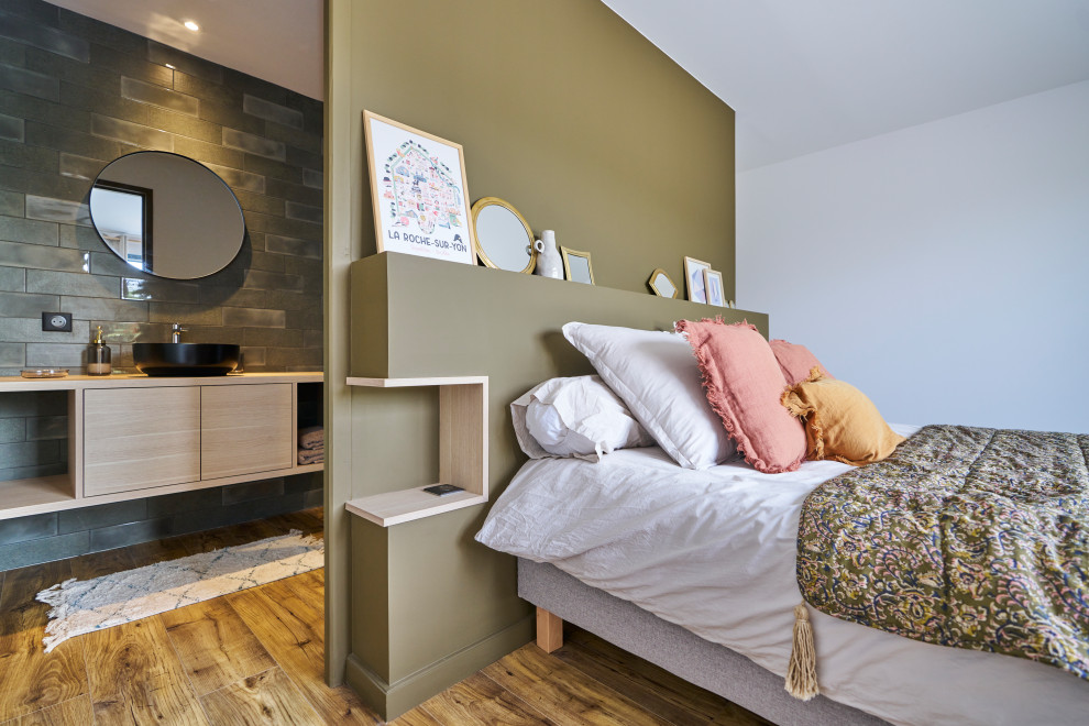 Rénovation complète d'une ferme au Pays Basque - Modern - Bedroom ...