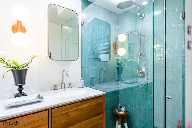 Modest Bathroom / Colossal Color