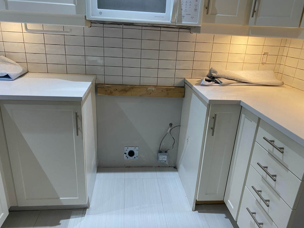 determining stacked vs offset white subway tile