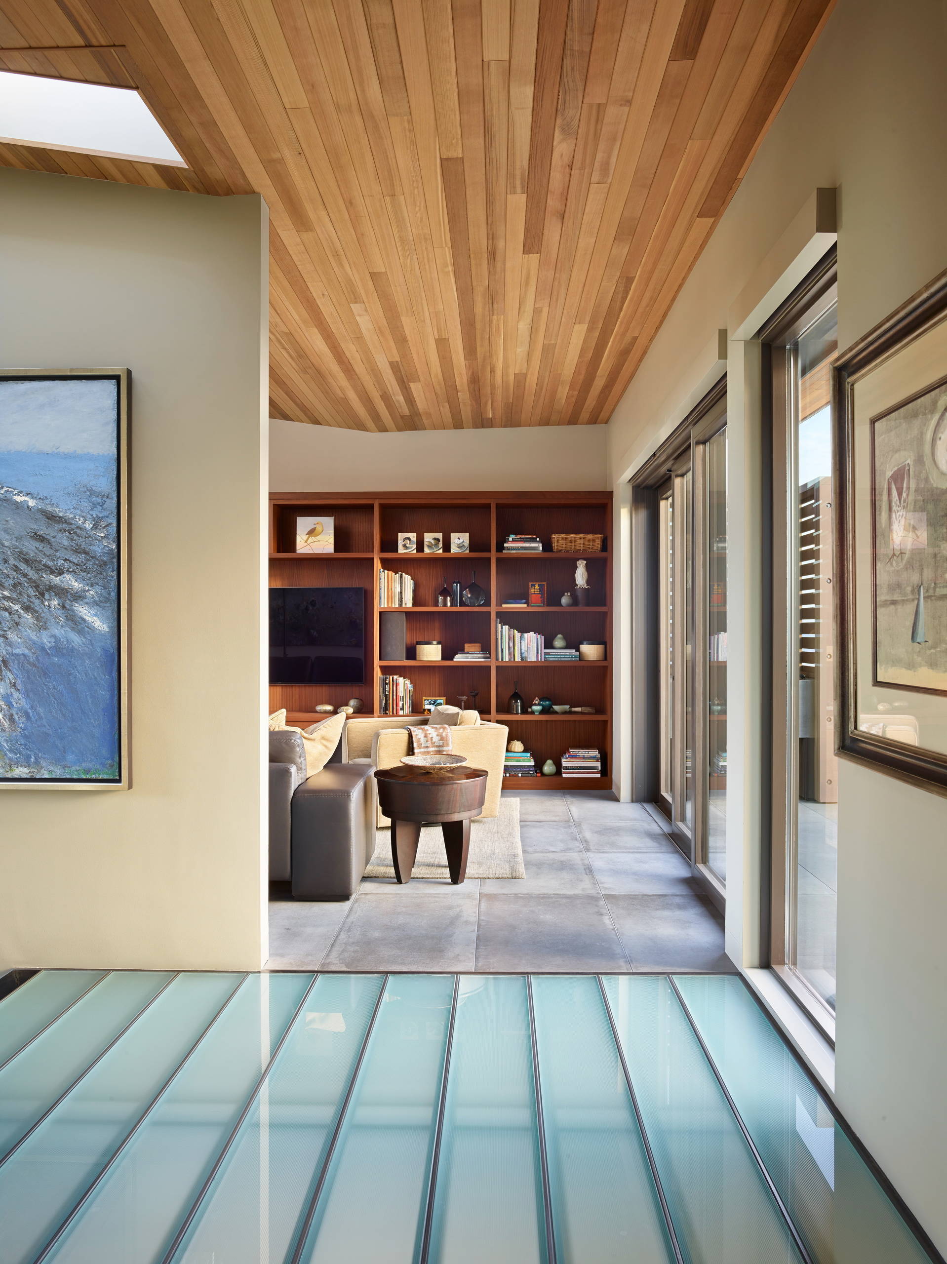 Houzz Tour: A New Home Designed as a Gallery