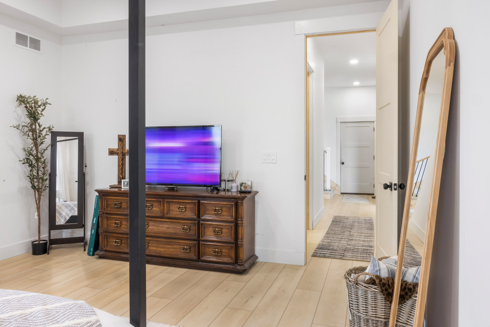 Lato Signature | Modin Rigid LVP Collection in Modern Customer Space ...