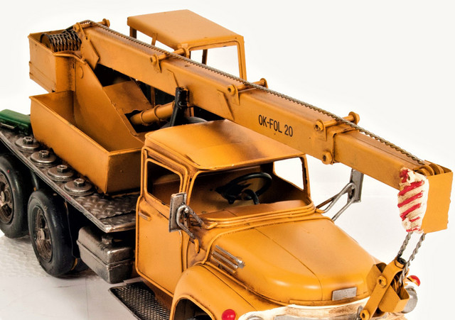 Metal Handmade Crane Truck Model, Collectible Metal Scale Model Truck ...