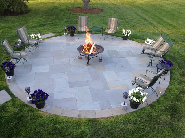 Radius flagstone terrace with compass feature - Traditional - Patio ...