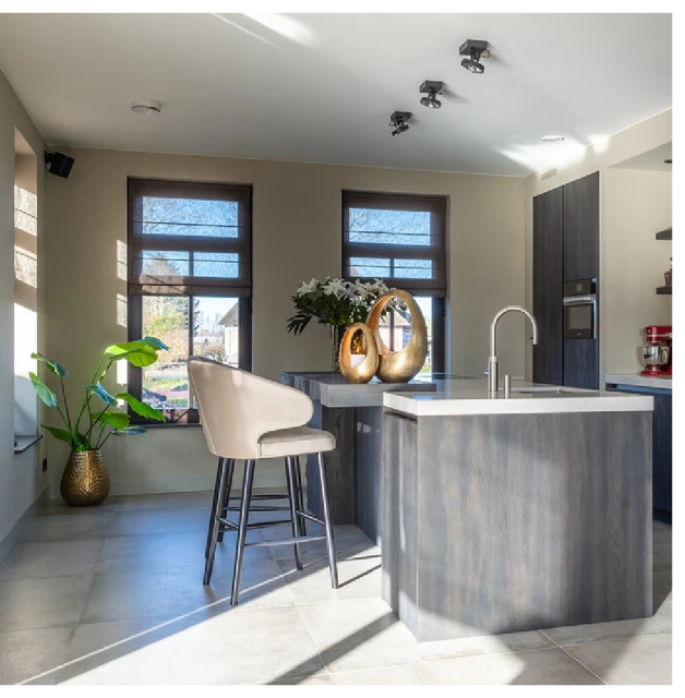 Modern Velvet Bar Stool | OROA Indigo - Midcentury - Bar Stools And ...