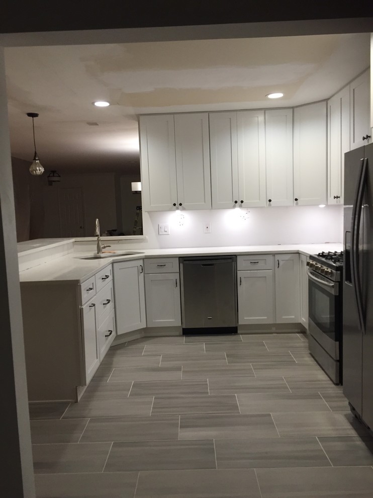 Grout color for cobalt blue tiles