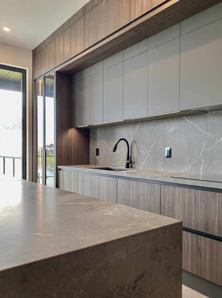 Dark Textured Luxe Lounge Kitchen: London, ON - Modern - Kitchen ...