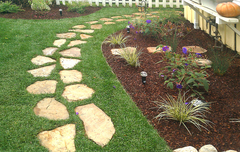 Flagstone Stepping Stones - Landscape - Los Angeles - by Flores ...