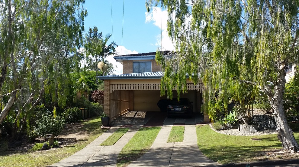Exterior Paint Colour Scheme for 70's brick | Houzz AU