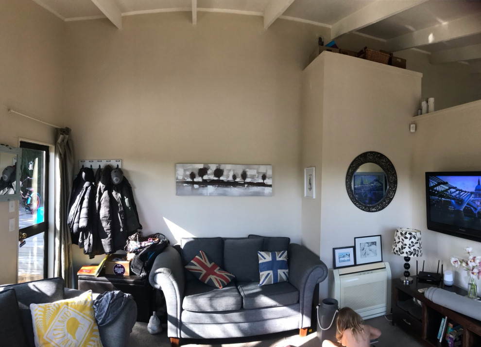 Help please!! Lounge cupboard design :)