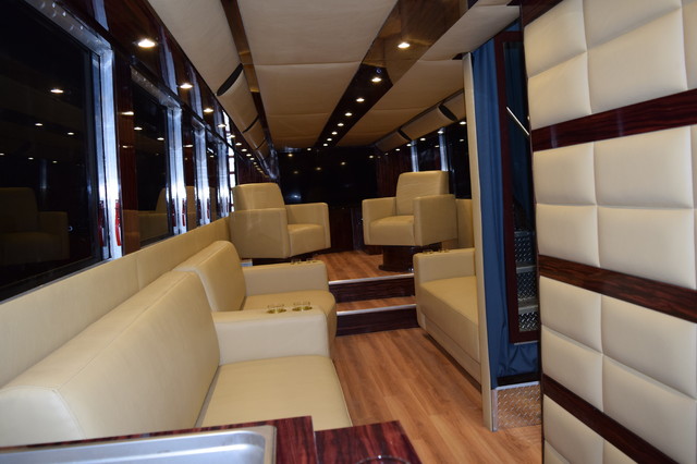 Lounge Bus - Modern - New York - by Interiors Palace | Houzz UK