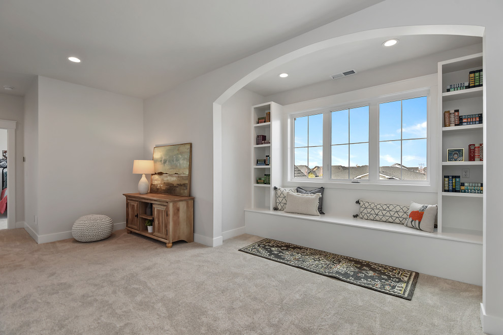 Sawtooth Upper Loft - Craftsman - Hall - Boise - by Gardner Homes | Houzz