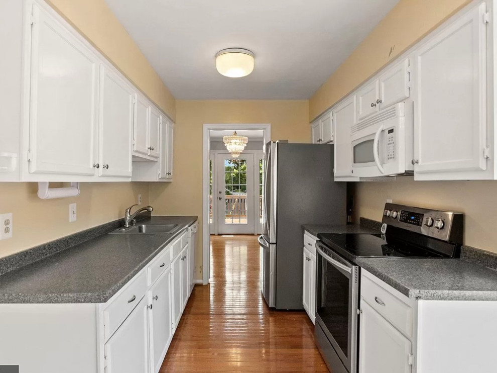 Small galley kitchen reno—please help!