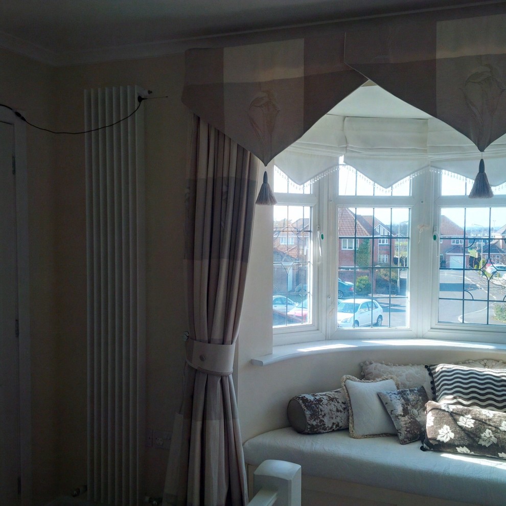 Decorating: How to Dress a Bay Window | Houzz UK