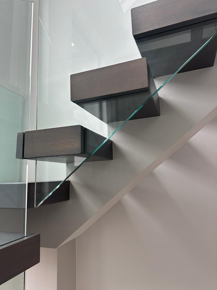 New Two-Tone Monostring Stairs| White & Grey with Frameless Glass ...