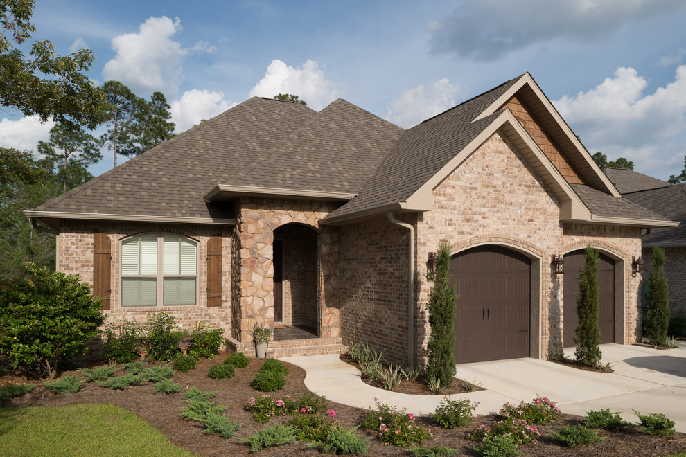 Brookstone - Dallas - by Acme Brick Company