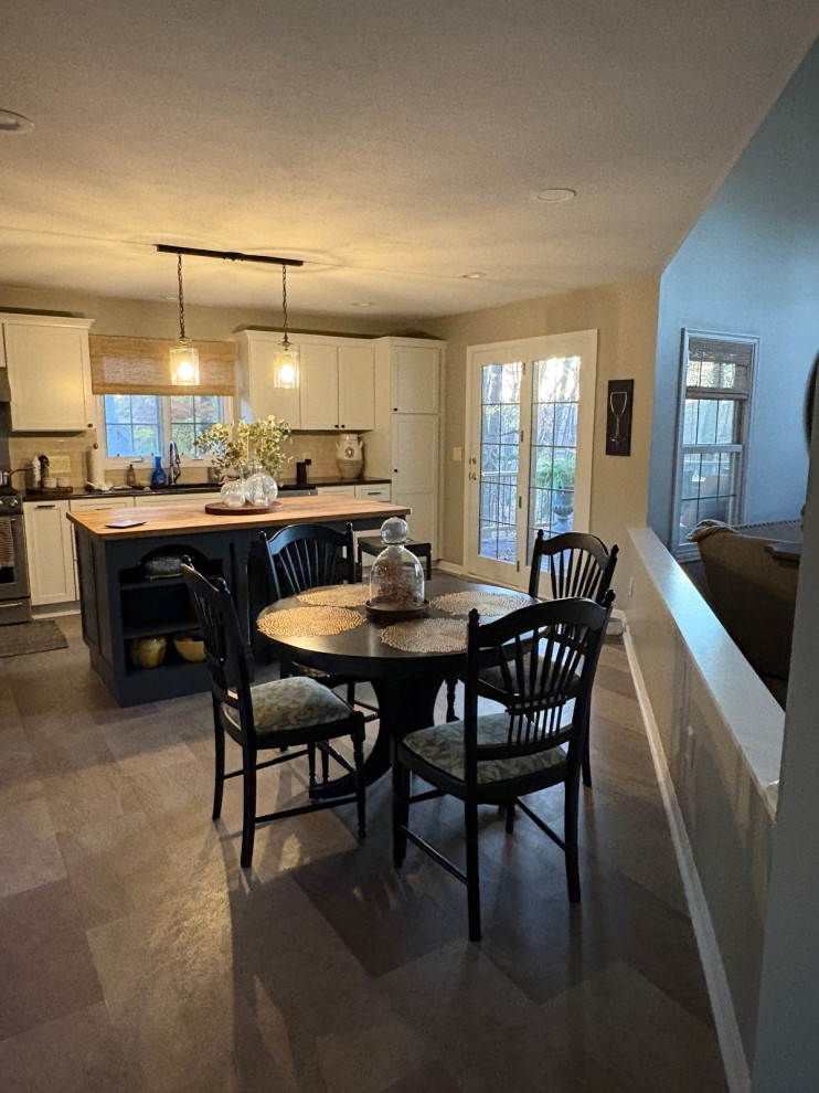 Rug under kitchen table? | Houzz Forum