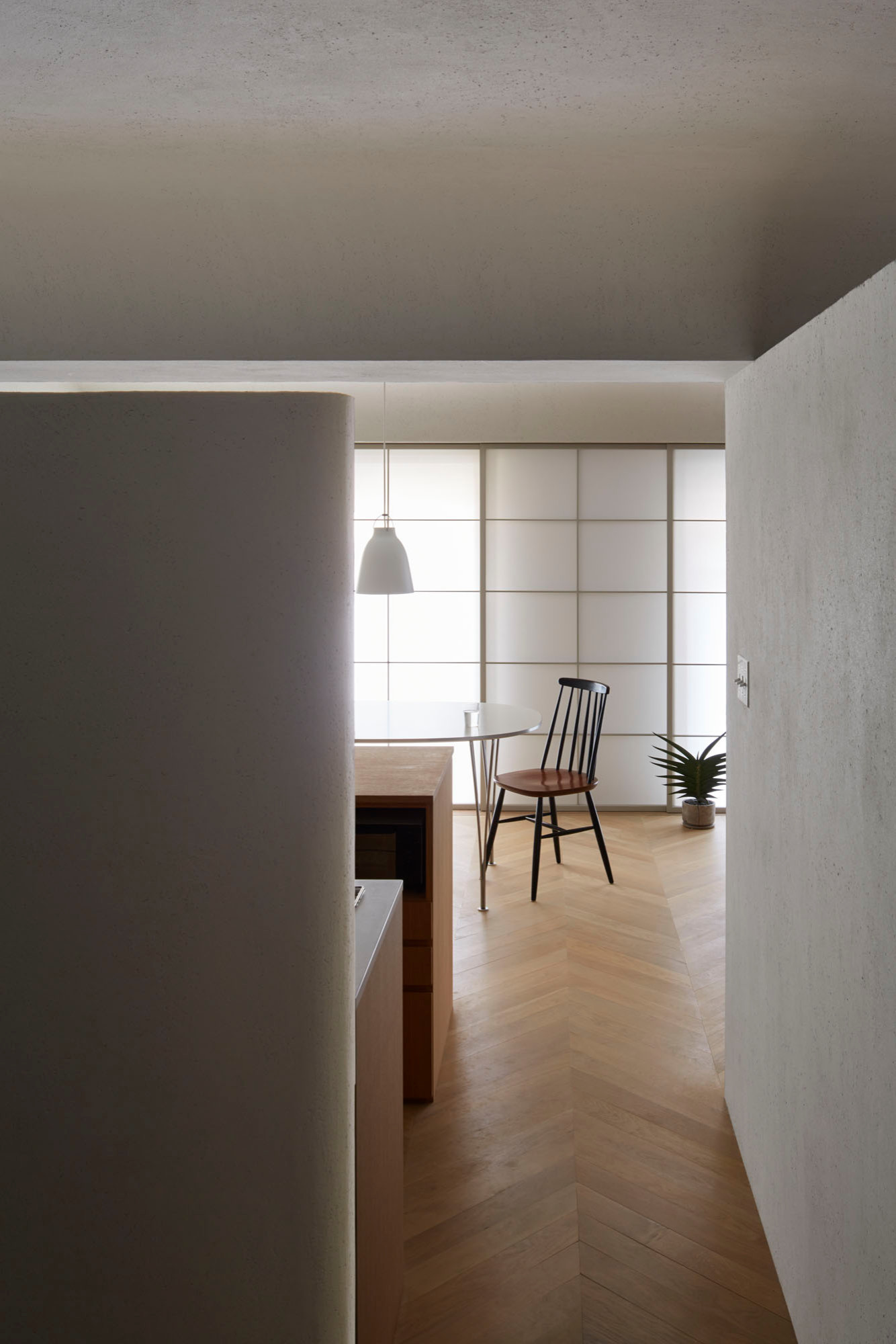 Curved Corners Craft a Unique Home in Tokyo | Houzz AU