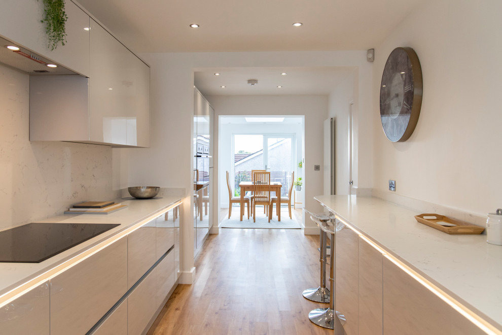Timeless Handleless Kitchen - Modern - Kitchen - Devon - by Kettle Co. Kitchens | Houzz